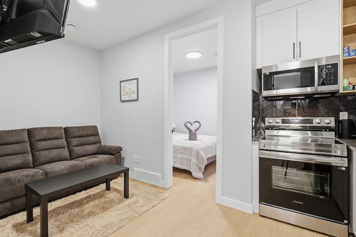 New Built 2025 2 Bed 1 Bath Suite 10 Min From Dt - Wilder Institute/Calgary Zoo