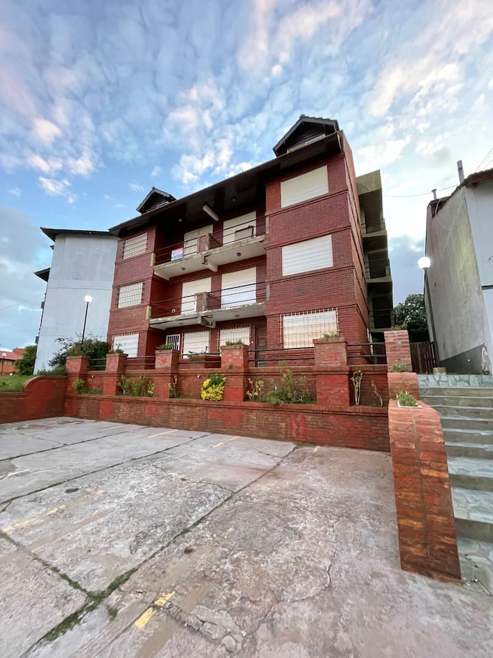 Depto. Cómodo A 1 Cuadra De La Playa. - Villa Gesell