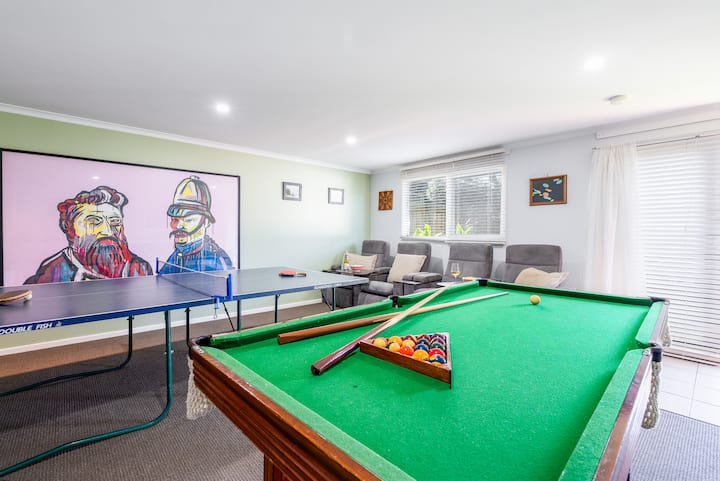 Large Family Home |Yard | Ping Pong And Pool Table - Melbourne