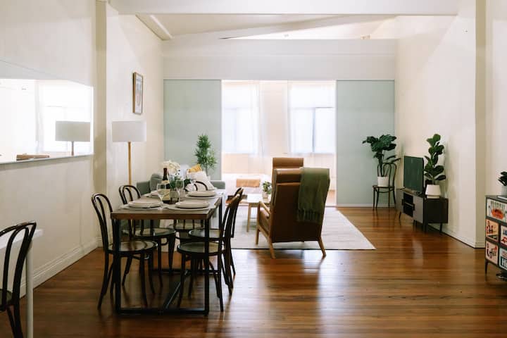 New York Inspired Apartment W/ Sweeping City Views - Sydney central station