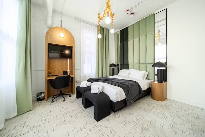 Symons Block Hotel Room 9 - Spokane, WA