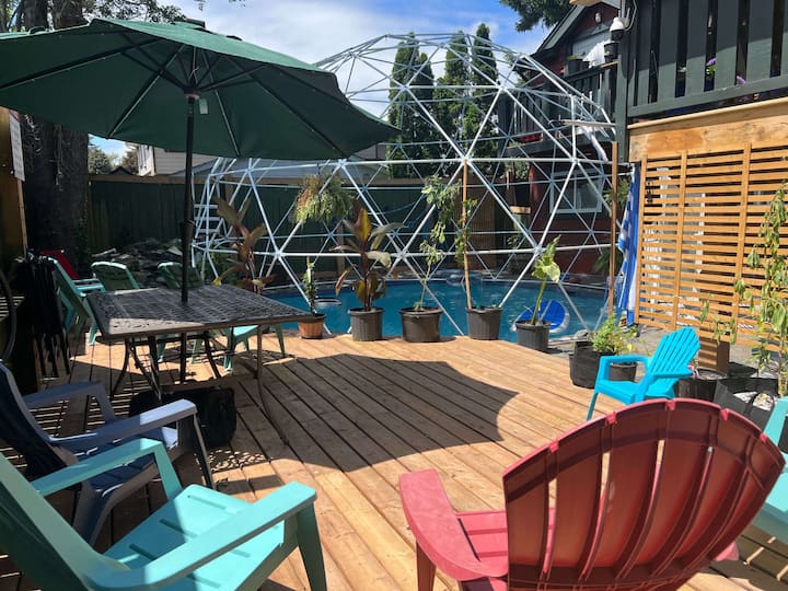 Poolside Hideaway Heated Pool Sleeps 6+ - 維多利亞