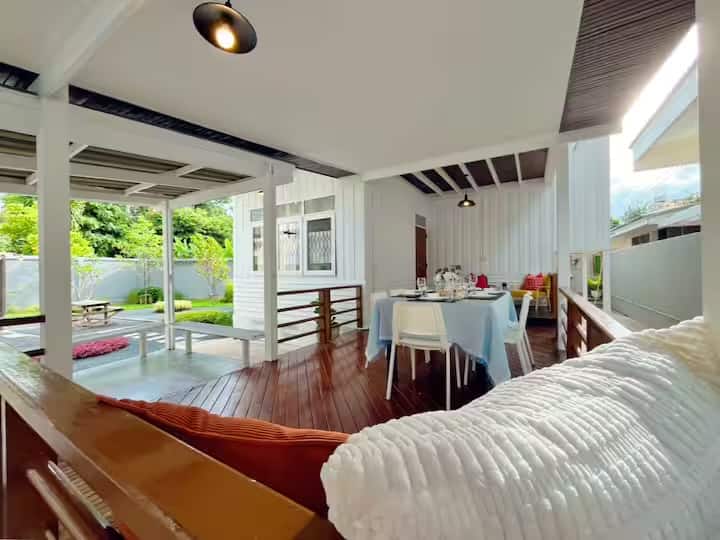 Rare Find! 80 Yrs Heritage & Peaceful House In Bkk - Bangkok