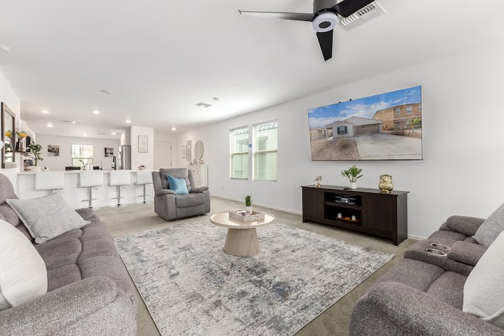 Modern 3br • 2ba Home Near Westgate & Luke Afb - Glendale, AZ