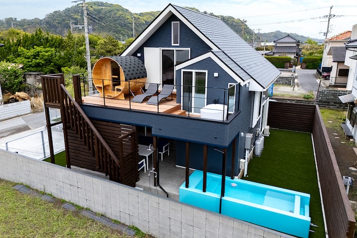 【館山】ワンちゃんと泊まれるプール・サウナ付き貸別荘　大型犬Ok! - 다테야마시