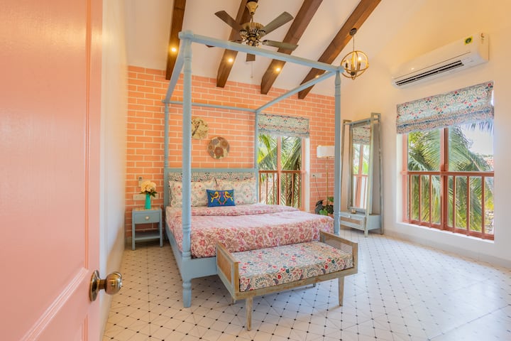 Pool View 2bhk | 10 Min To Beach | Jaccuzzi - Anjuna