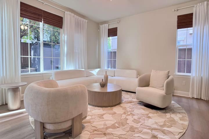 Elegant Family Retreat In Mountain House - Tracy, CA