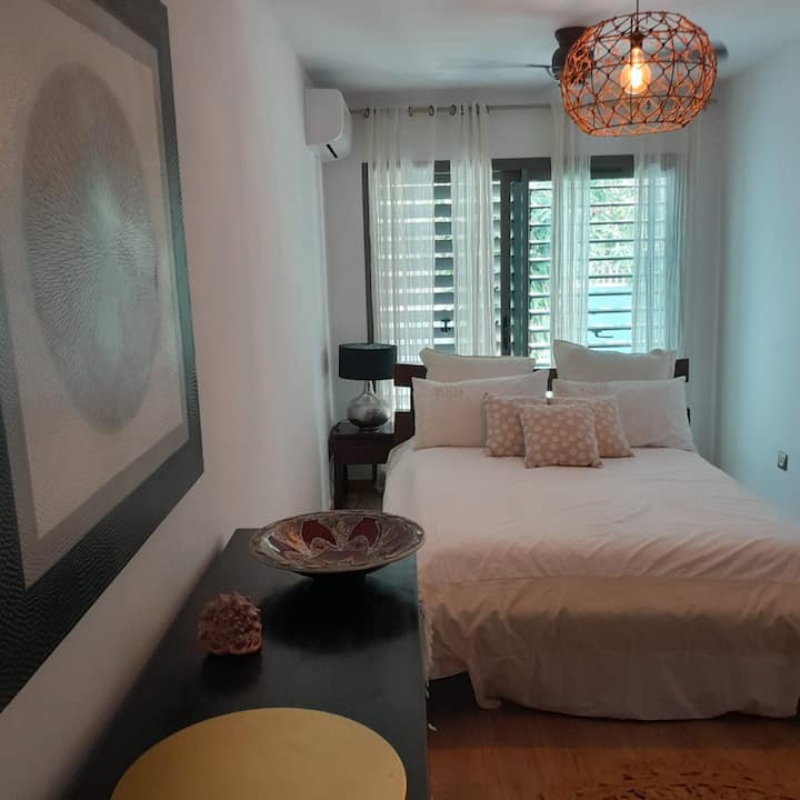 Chambre D’hôtes - Saint-Gilles les Bains