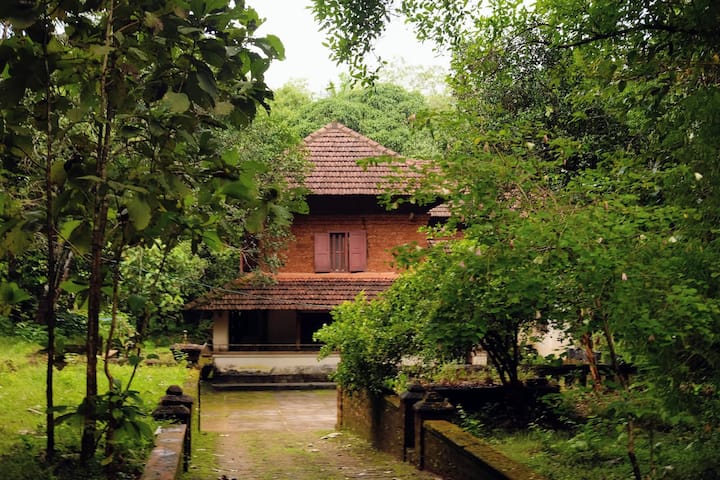 Kodeeri Nature Home - Ponnani