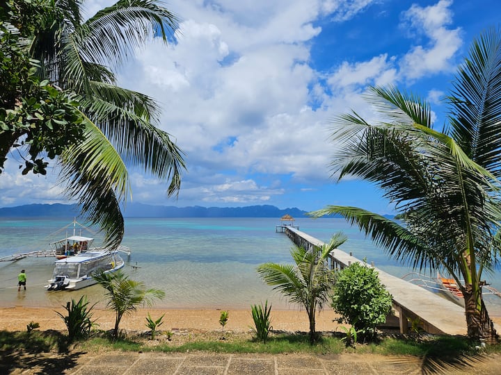 Secluded Beach House With Jetty & Coral Reef - Coron