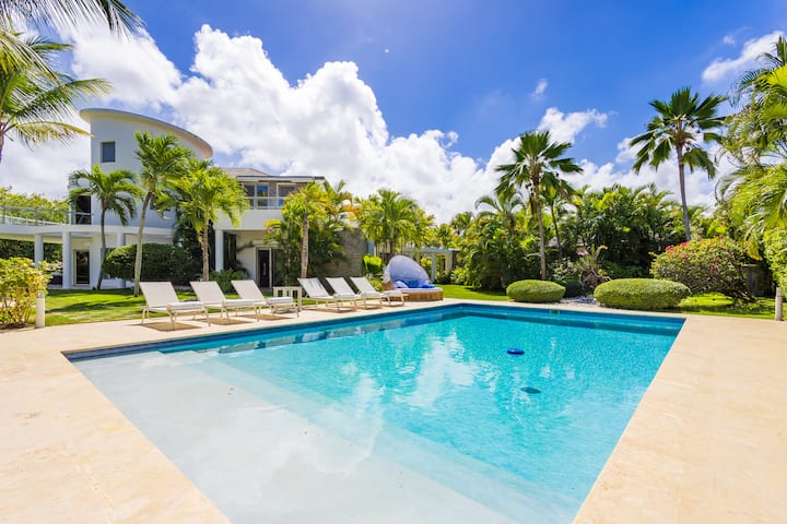Villa Desiree | 5br Cocotal Villa, Pool, Bbq, Maid - Punta Cana