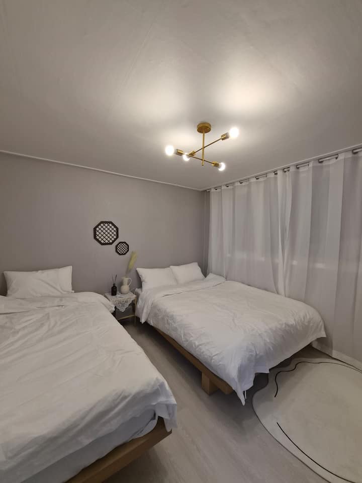 Seoul, 신정역 5호선 도보4분, 신정네거리 2호선 도보8분, 목동역 - Seoul