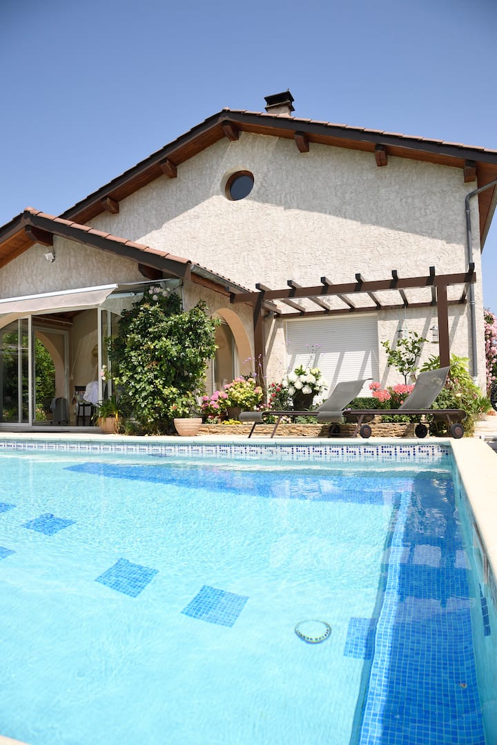 Appartement Calme Dans Le Beaujolais, Avec Piscine - Fleurie
