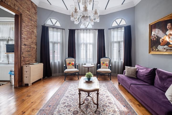 Grand Historic 3bd/2bath Galata Tower Pad! #408 - İstanbul