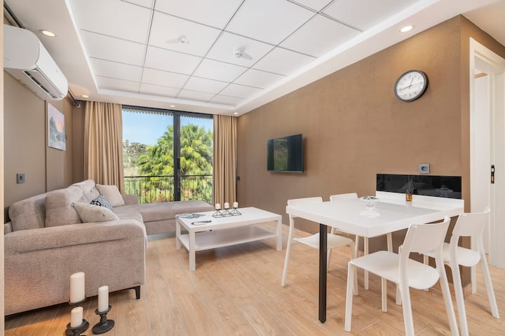 Lara Plajına Yakın Doğa Manzaralı Yeni Daire - Antalya