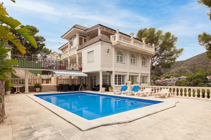 Villa Drago Castelldefels - Vallirana