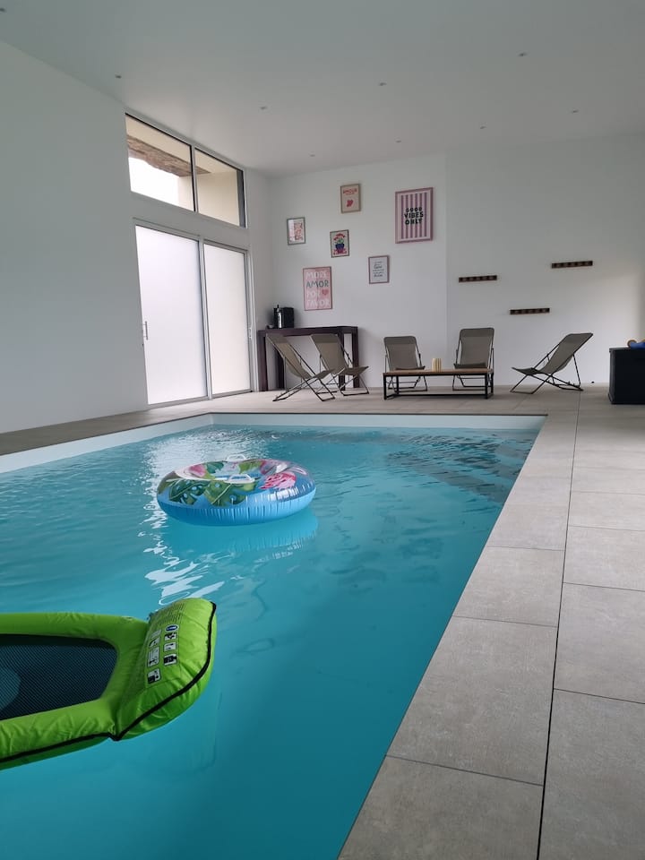 Nouveau Gite 14 Personnes Avec Piscine Couverte - Vendée