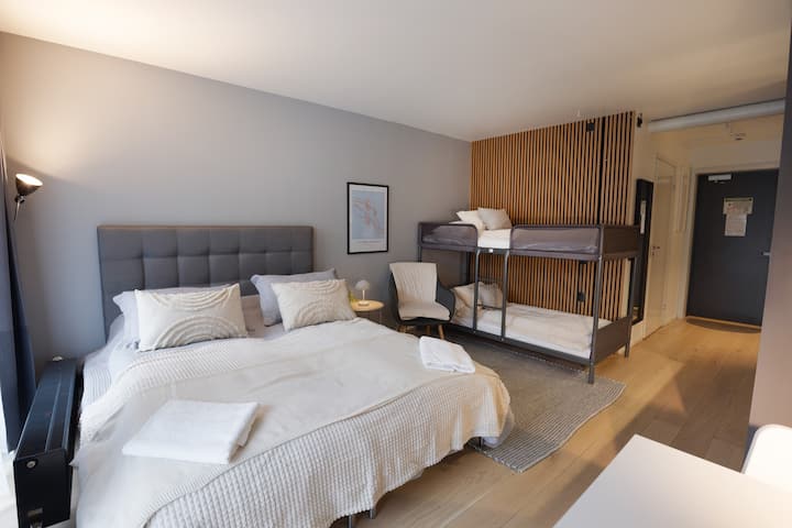 Four-bed Studio Apartment - Kungsängen