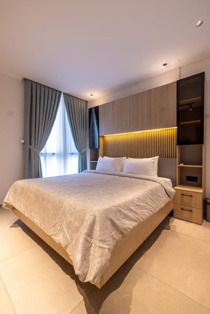 Luxury Labone 1br W/ Pool, Gym & Modern Comforts - Ghana