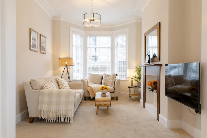 3-br Home With Garden Near Cardiff City Centre - Cardiff