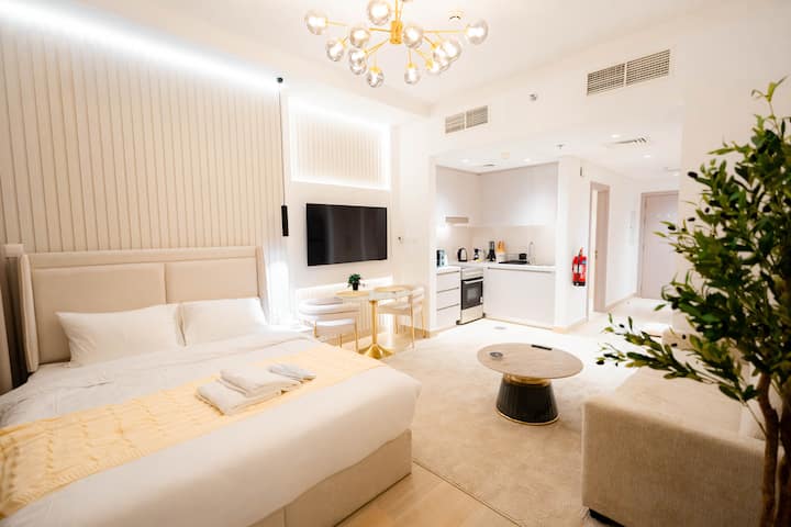 Elegant Studio Walk To F1 Circuit & Attractions - Abu Dhabi