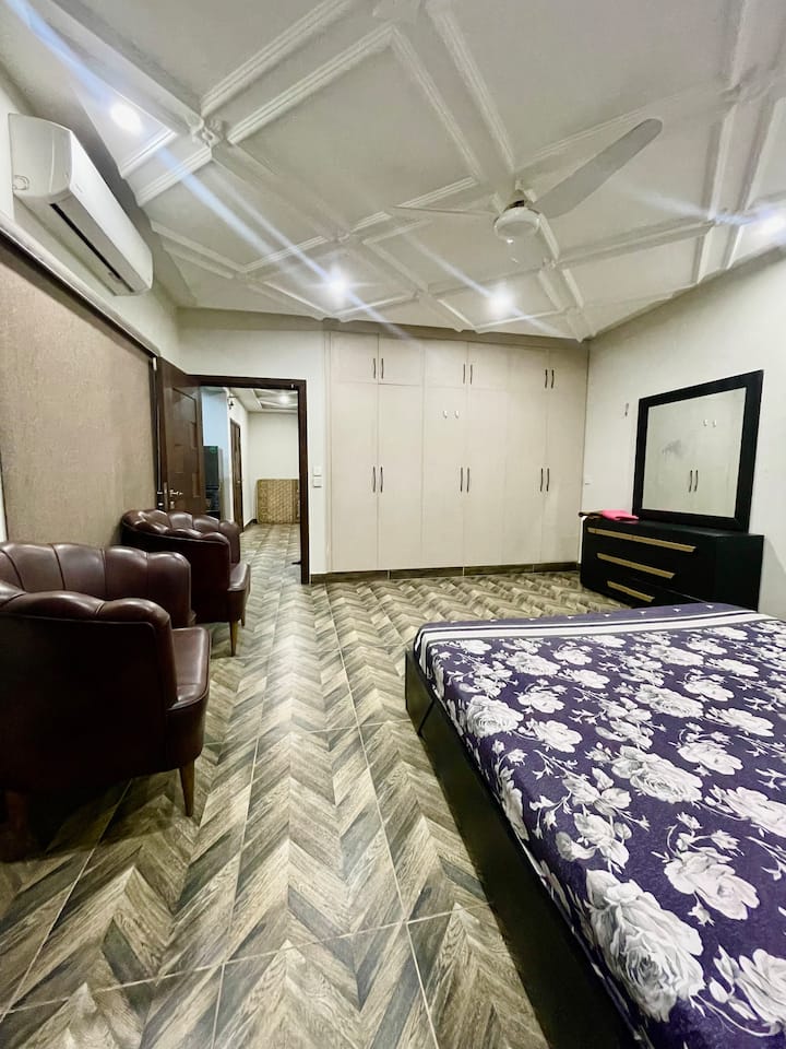 1bd | Central Luxury Aprt - Pakistan