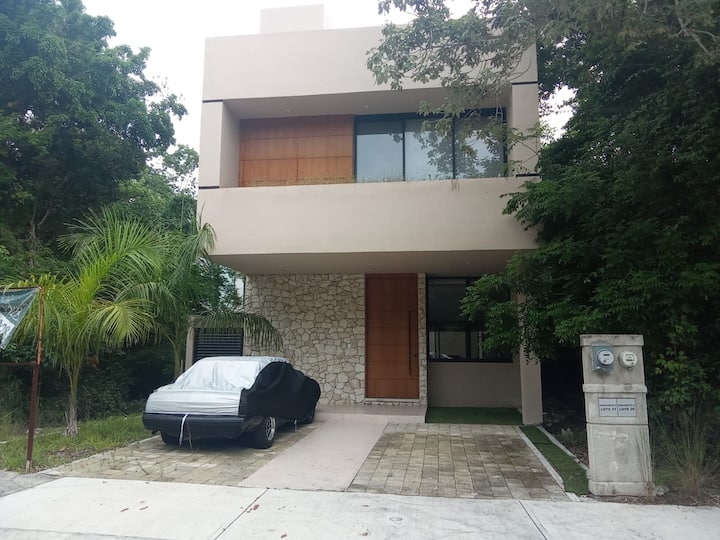 Casa Moderna Con Alberca Privada Puerto Morelos - Puerto Morelos