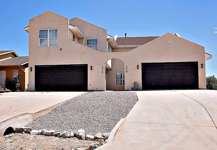 Pueblo West Comfort Retreat - Lake Pueblo State Park, Pueblo