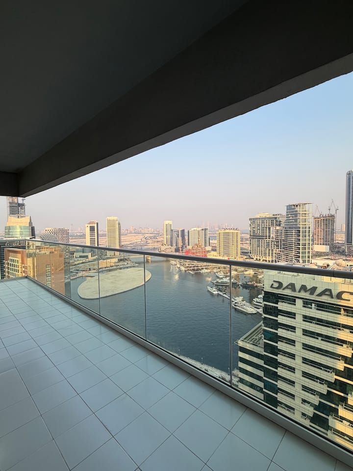 Amazing 2 Bedroom Reva Hotel Apartment - Dubai