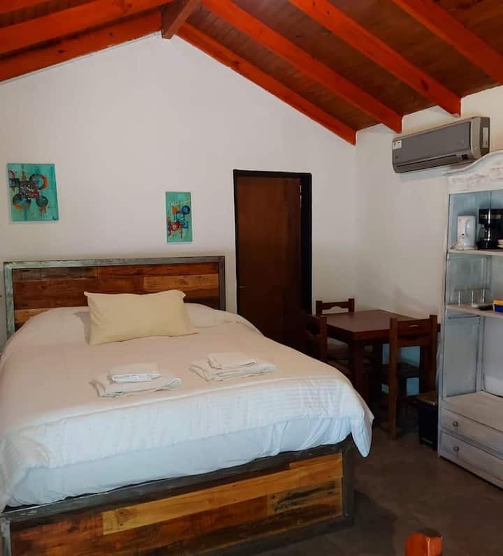 Cabaña Monoambiente 2pax Sin Cocina - Merlo