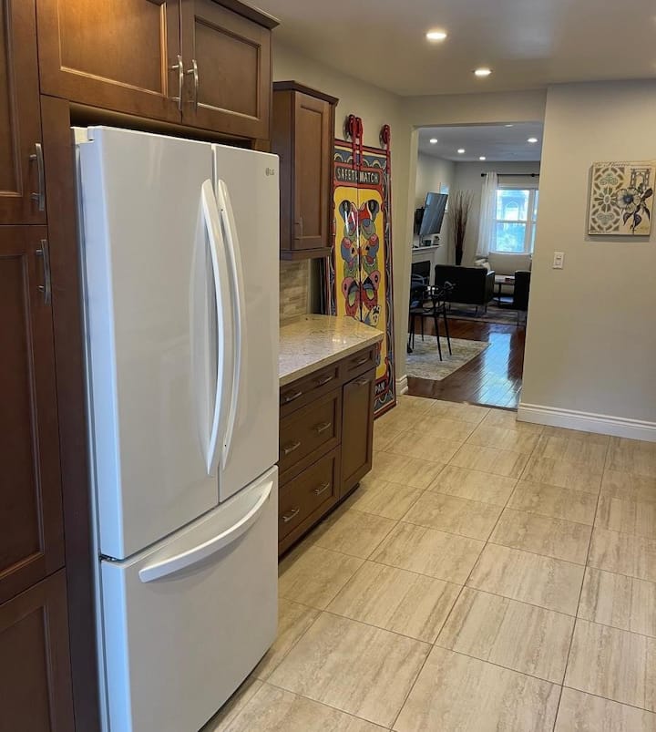 Classic, Cozy East End Home - Toronto