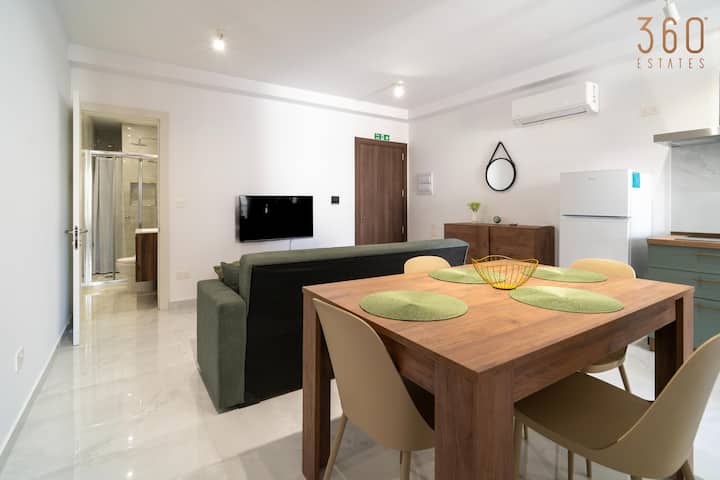 Seaside Comfort In St'pauls Bay Steps From The Sea - Malte