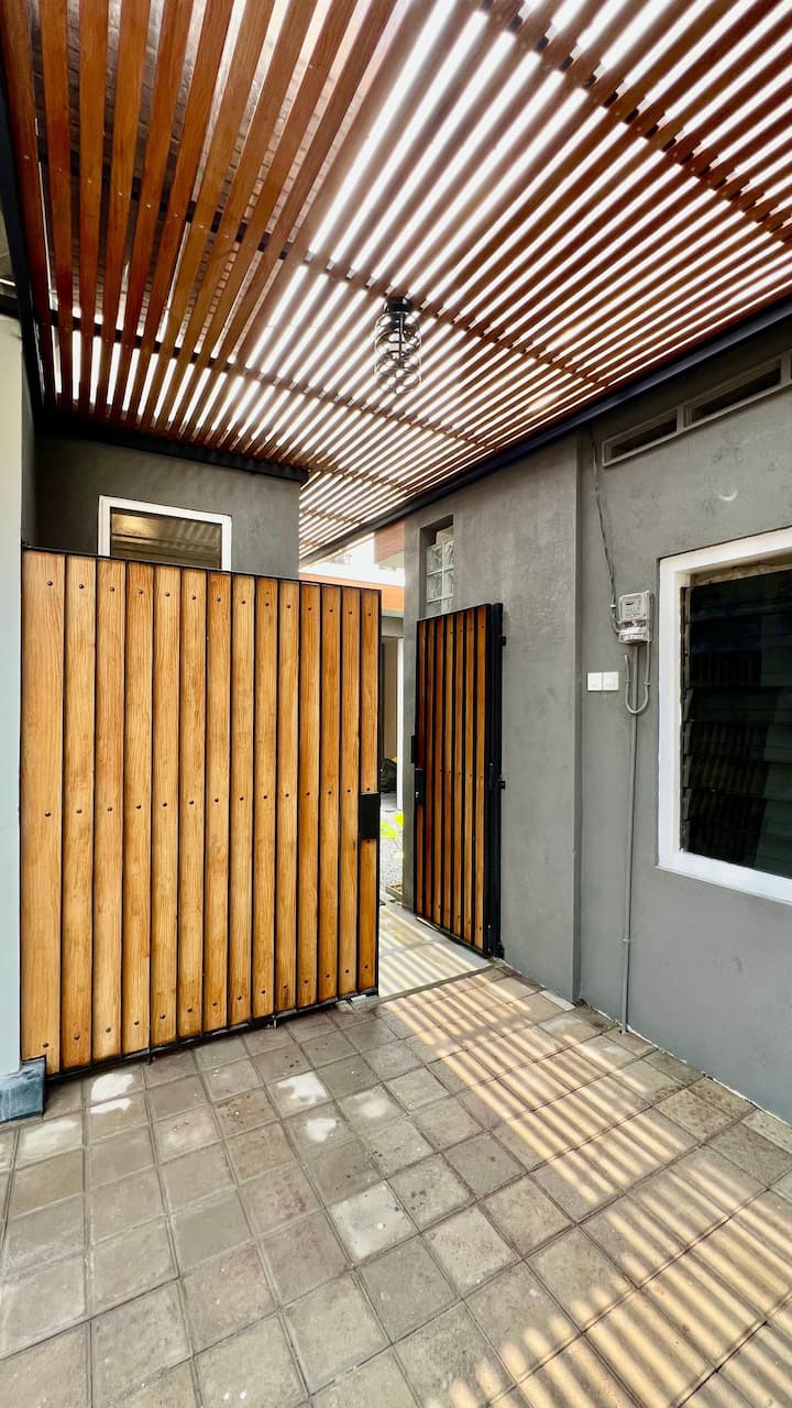 Cozy Home, City Center, 2 Bedrooms, 3 Beds - Australia