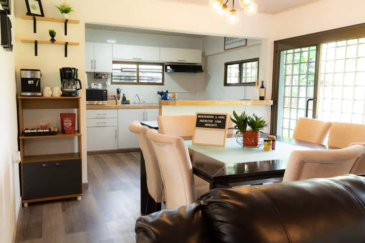 Peaceful Home W/ Spacious Living & Office Area - 파나마