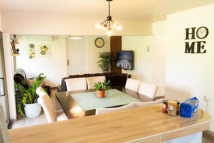 Peaceful Home W/ Spacious Living & Office Area - Panama