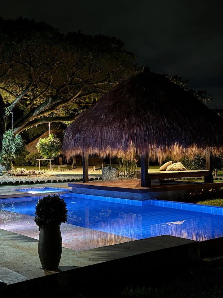 Cabañas Playa Alta • Inspiradas En Desafío 2012 - Valle del Cauca