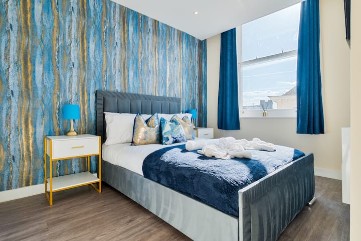 1 Bed Flat | Long Stay Discount | Sleeps 4 - Canterbury