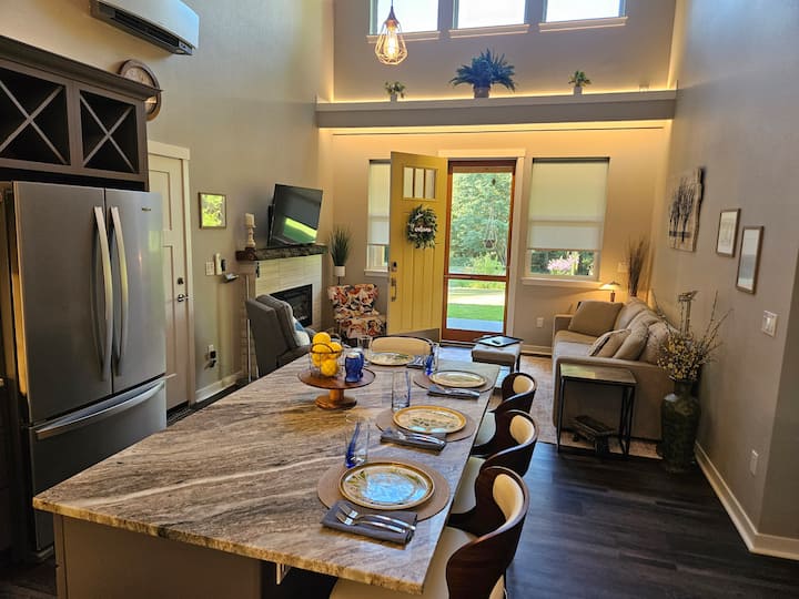 Foxglove & Fern, Your Snohomish Fun Adventure Hub - Lake Stevens, WA