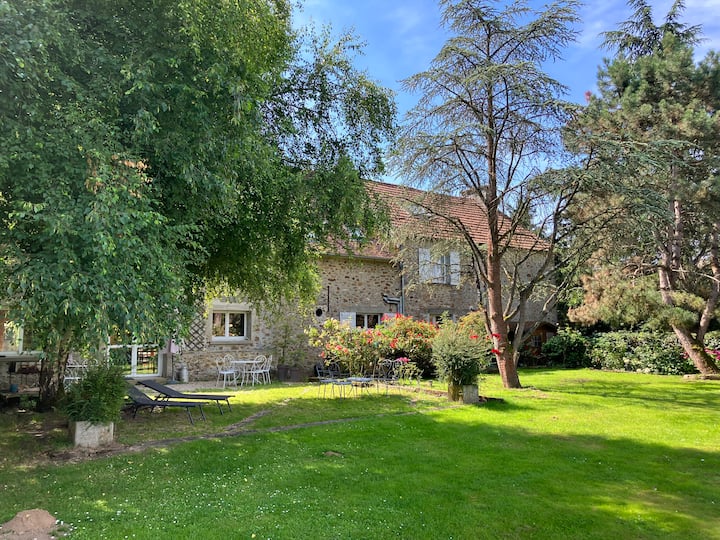 Grand Gite Et Maison D’hôtes - La Ferté-Gaucher