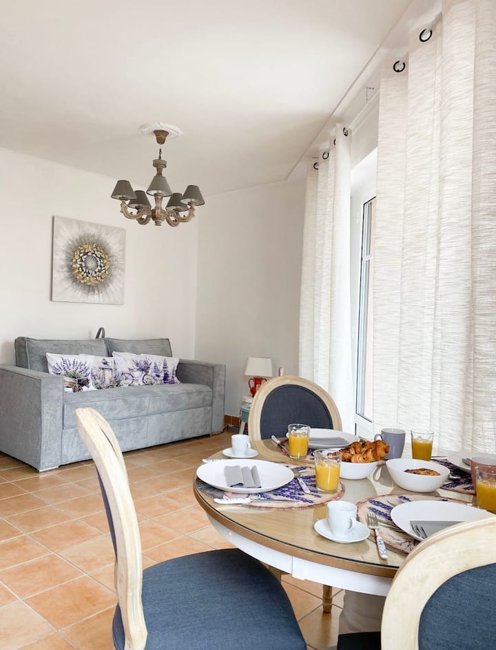 Coralbay: à 100 M De La Mer Avec Box Auto Gratuit - マントン