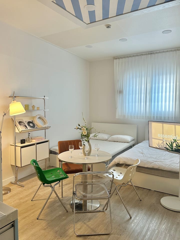 [오픈특가]중구 동성로 교동메인거리 중앙로역 Stay55 #3 - Daegu