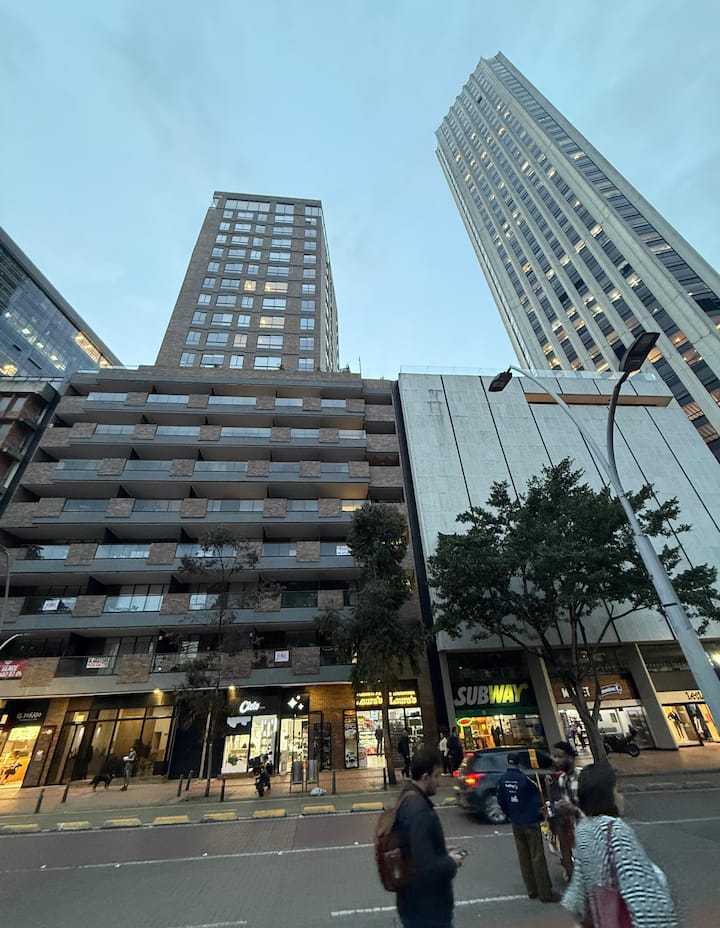 Alojamiento Céntrico Bogota-junto Torre Colpatria - Bogota