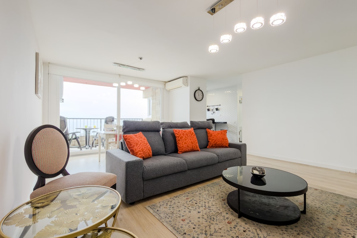 Apartamento Moderno y Elegante delante del Mar - Airbnb