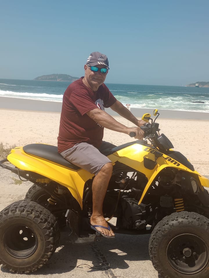 Casa Em Frente A Lagoa E A 250mts Da Praia - Niterói