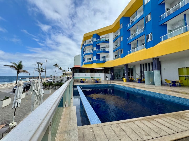 Flat Na Barra | Pé Na Praia | Piscina | Camareira - Barra, Brazil