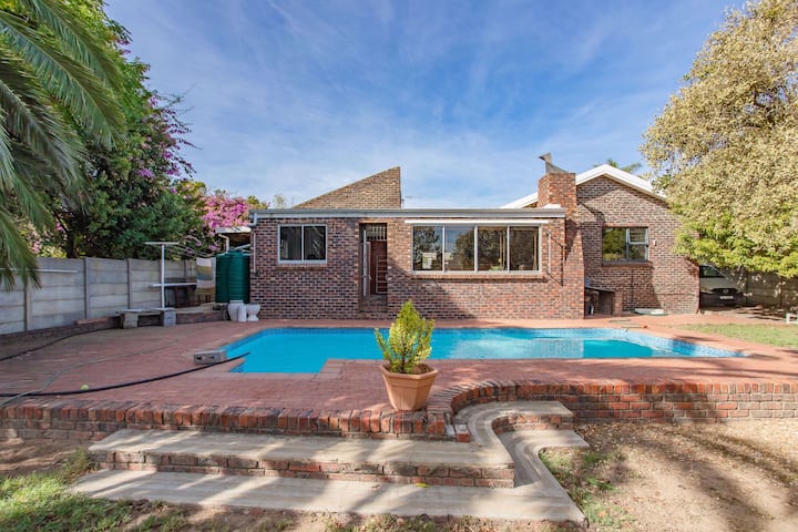 3 Bedroom Spacious House In Beautiful Winelands. - Paarl