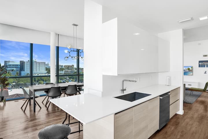 17west Spacious 2br Apartment With Balcony 510 - Miami Beach, FL