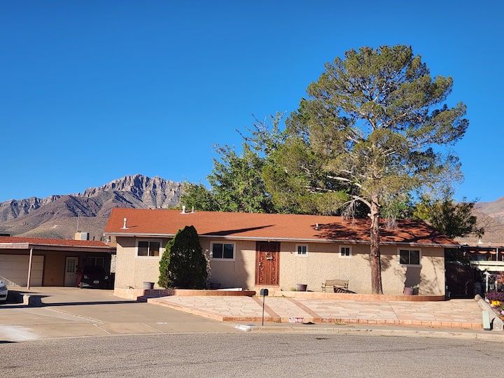 Home In Peaceful Northeast Neighborhood - North Hills - El Paso