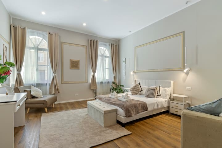 Da Tiffany - 115m2 Apt With Disney, Netflix - 8 Pp - Trieste