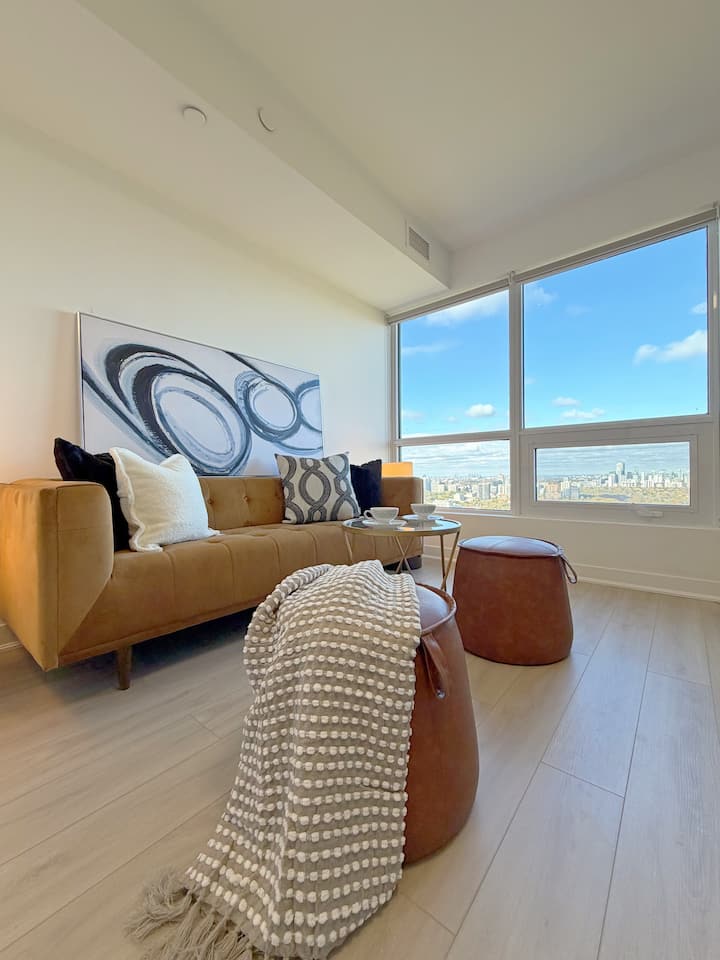 Spacious Central Downtown Condo Yonge/bloor - Toronto